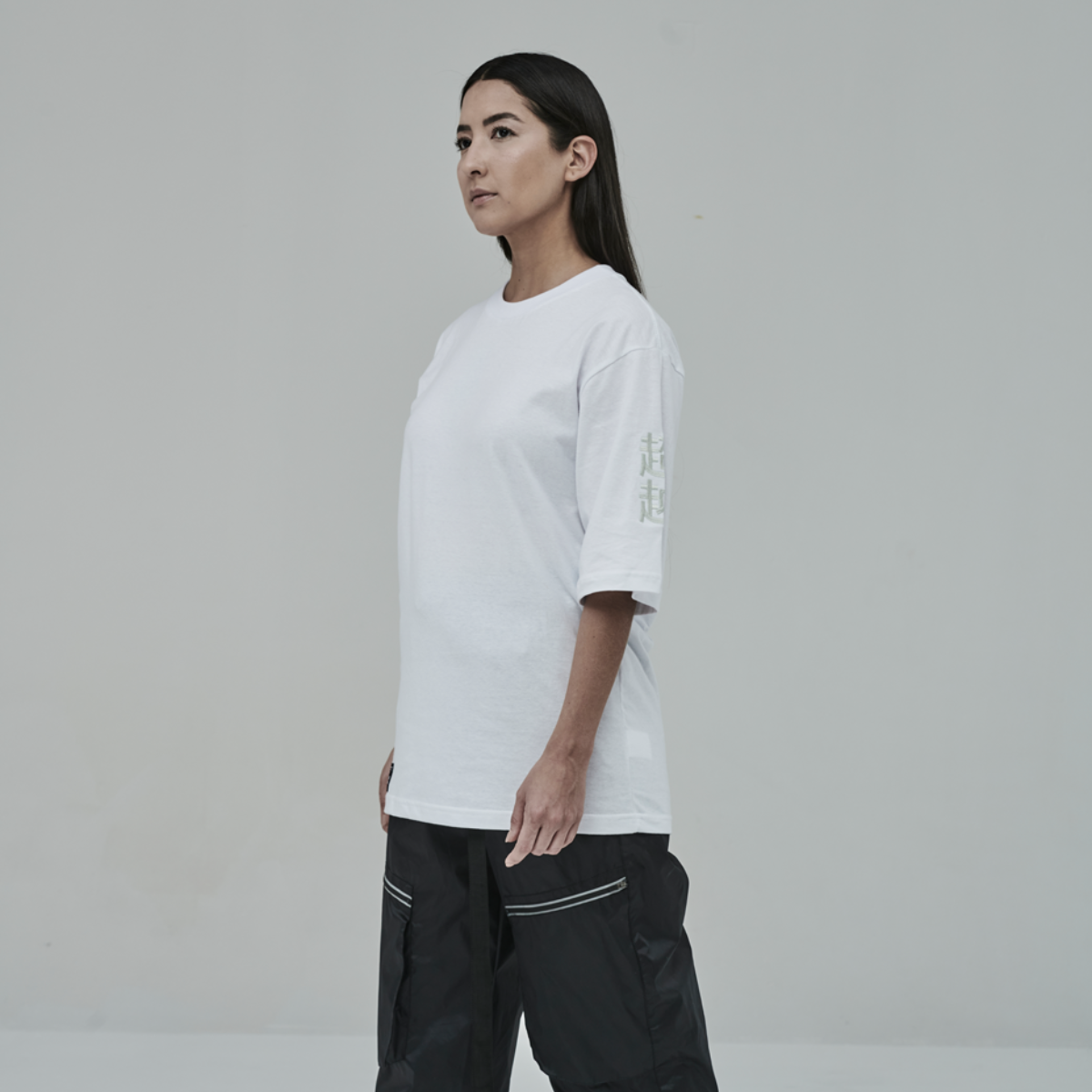 Roupas Oversized: Looks, Dicas e Inspirações | Kace Wear